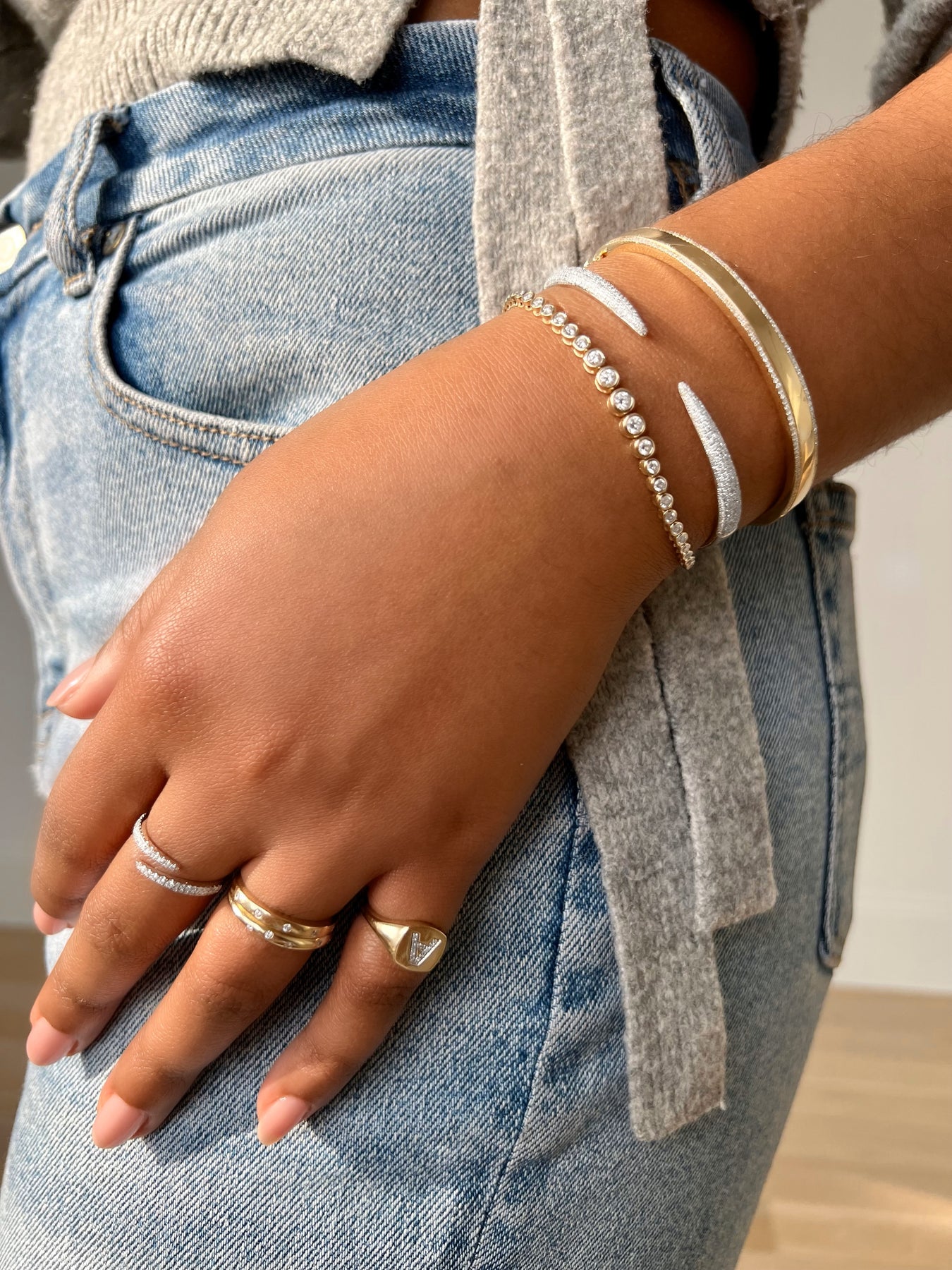 Diamond Border Bangle – Alexandra Beth