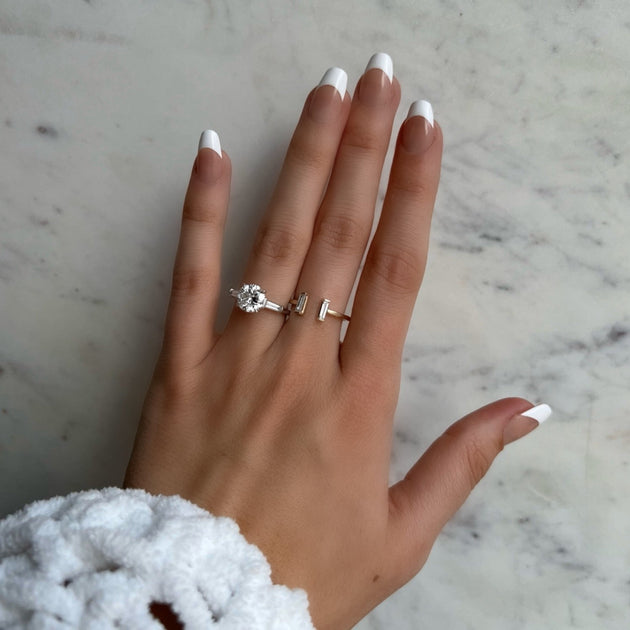 The Classic Three Stone – Alexandra Beth